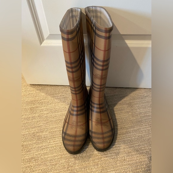 Burberry | Shoes | Burberry Rain Boots | Poshmark